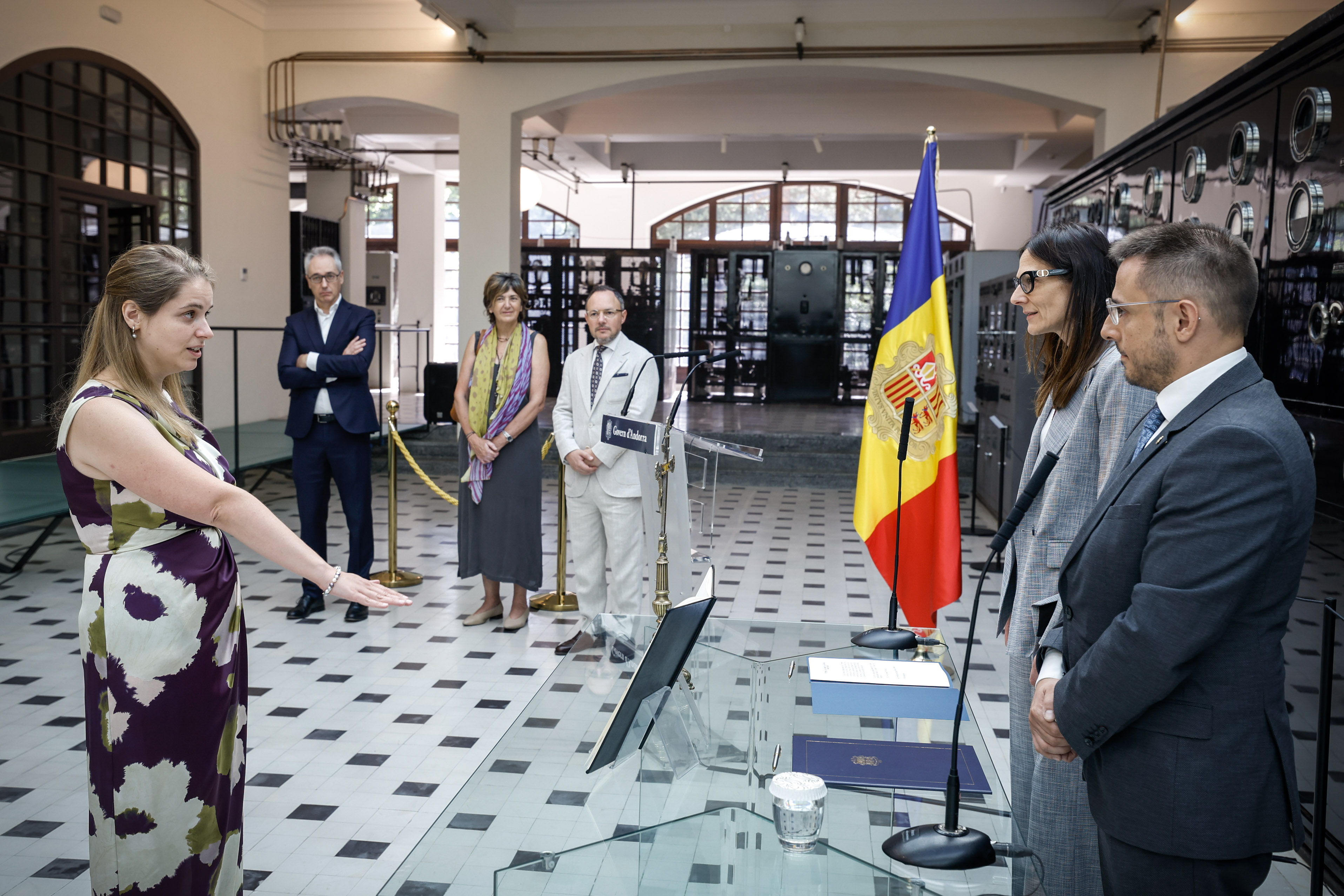 Mònica Mirabet pren possessió com a nova notària | RTVA